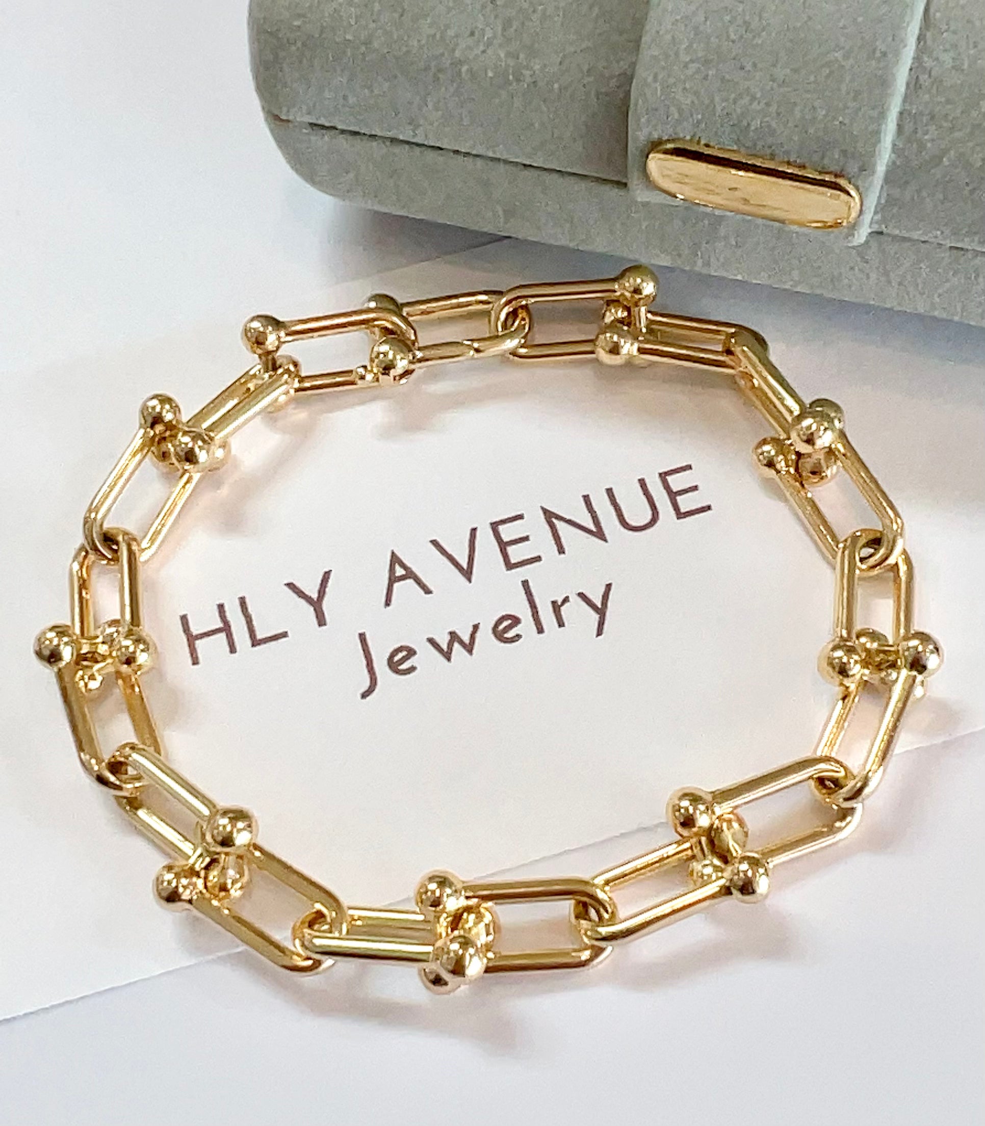 18k Japan Gold U-Shape Link Bracelet 19CM – HLY Avenue Jewelry